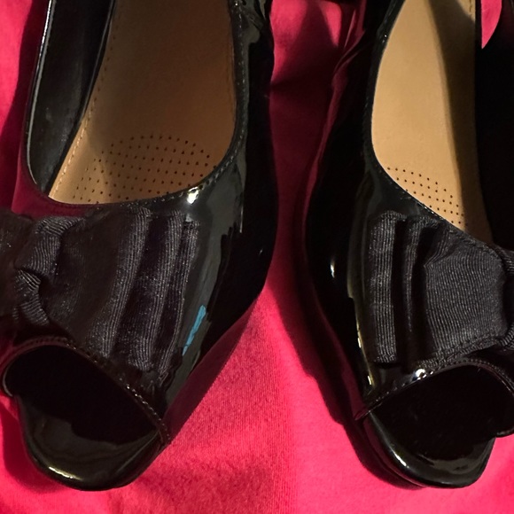 comfortview | Shoes | Comfort View Patent Leather Sling Back Heel Shoes ...